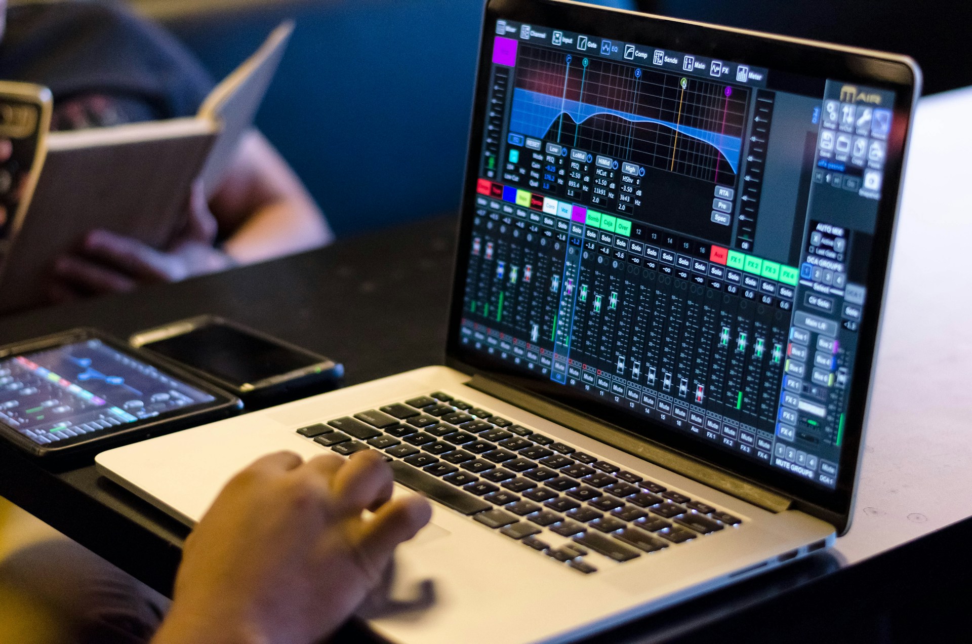 Does My Laptop Have a Microphone? 5 EASY Ways to Check
